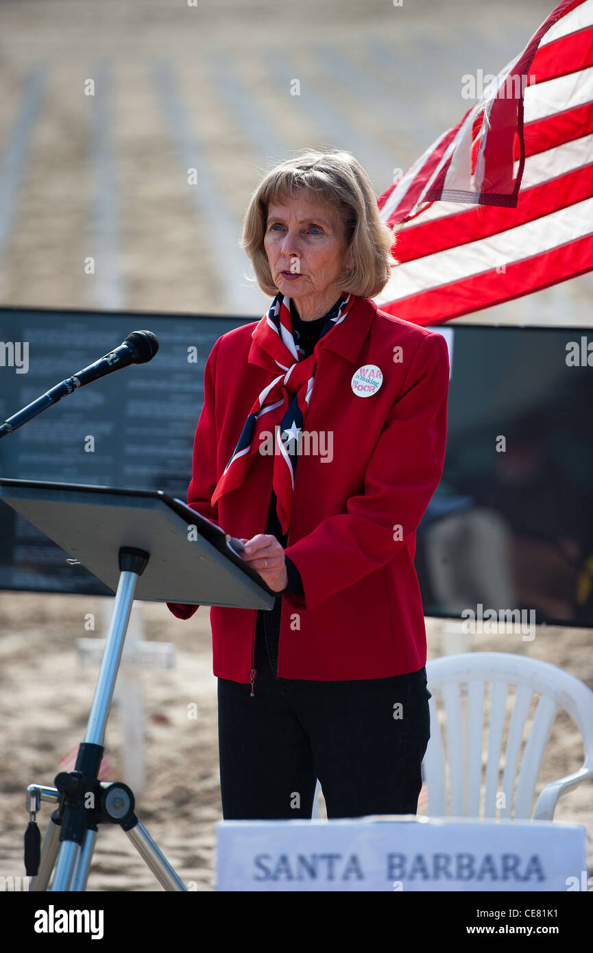 Congresswoman Lois Capps reading names of fallen soldiers at the ...