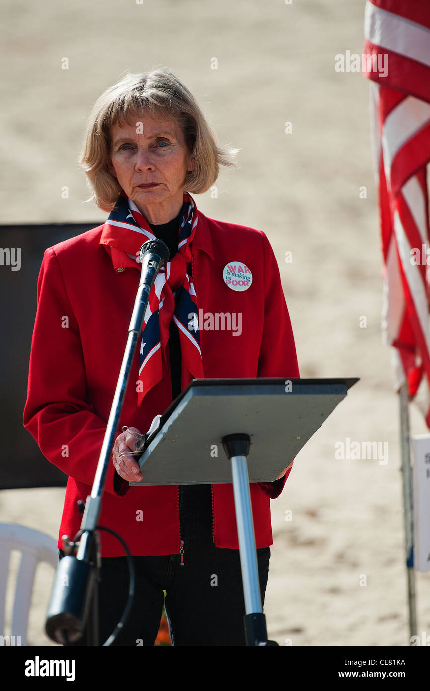 Congresswoman Lois Capps reading names of fallen soldiers at the ...