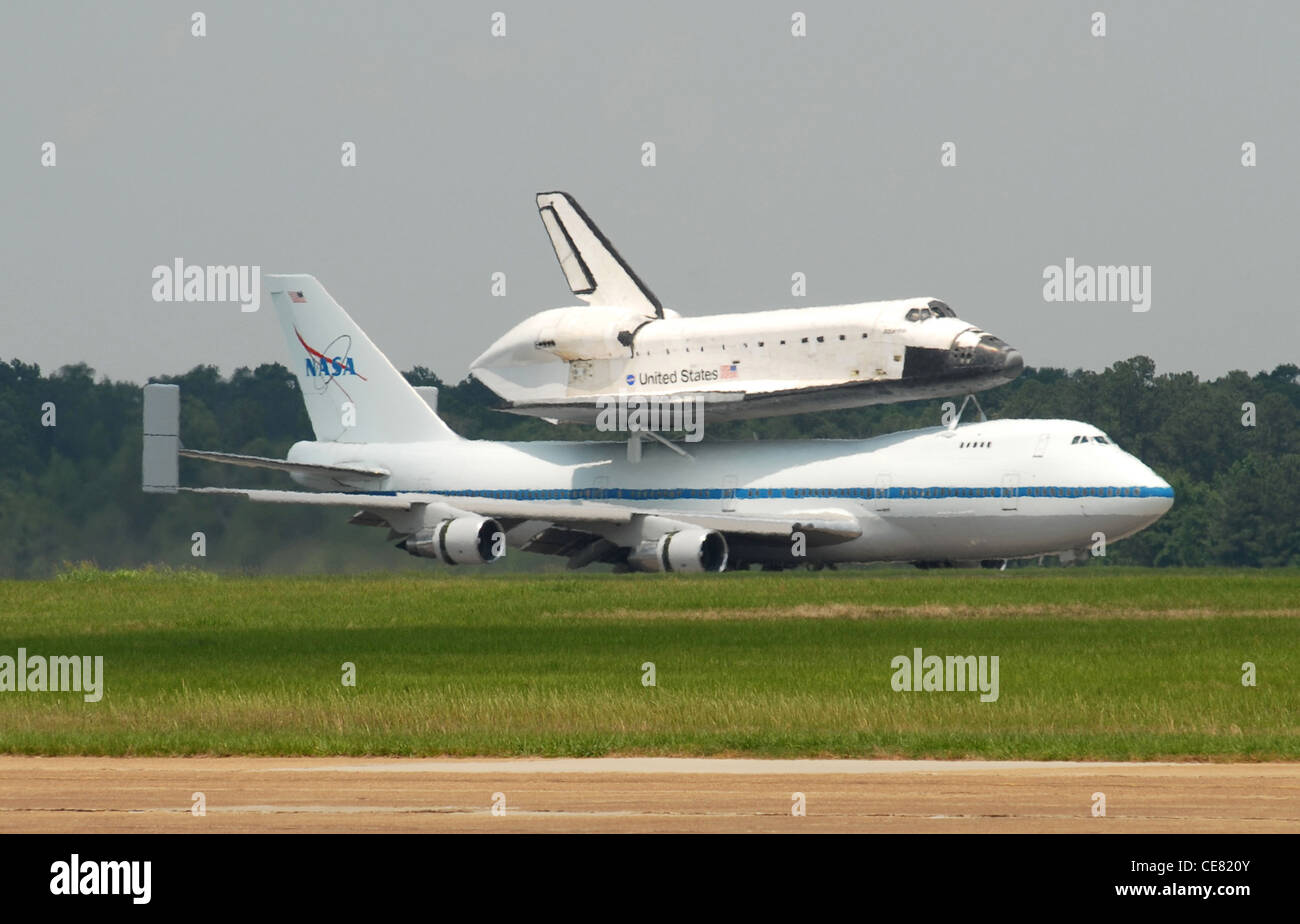 Kelly Afb Space Shuttle Carrier Aircraft