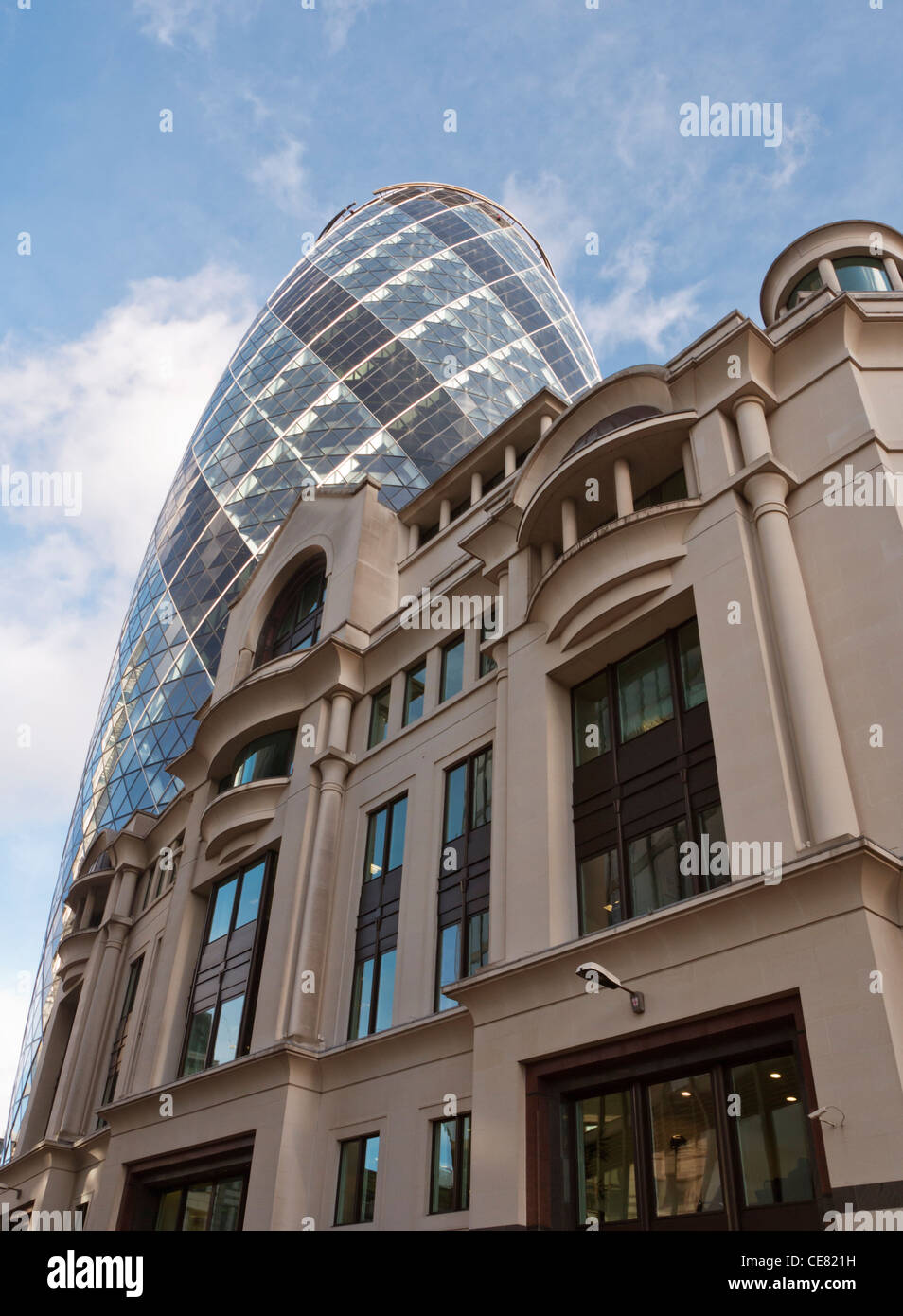 30 st mary axe gerkin hi-res stock photography and images - Alamy