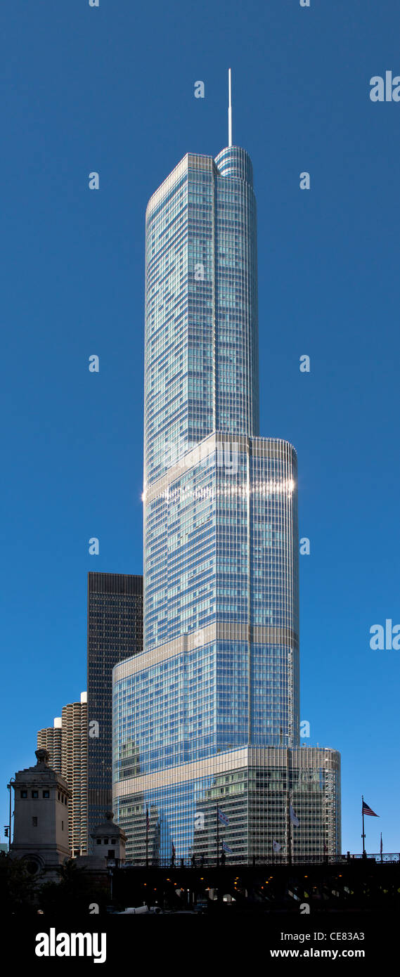 Third largest tower hi-res stock photography and images - Alamy