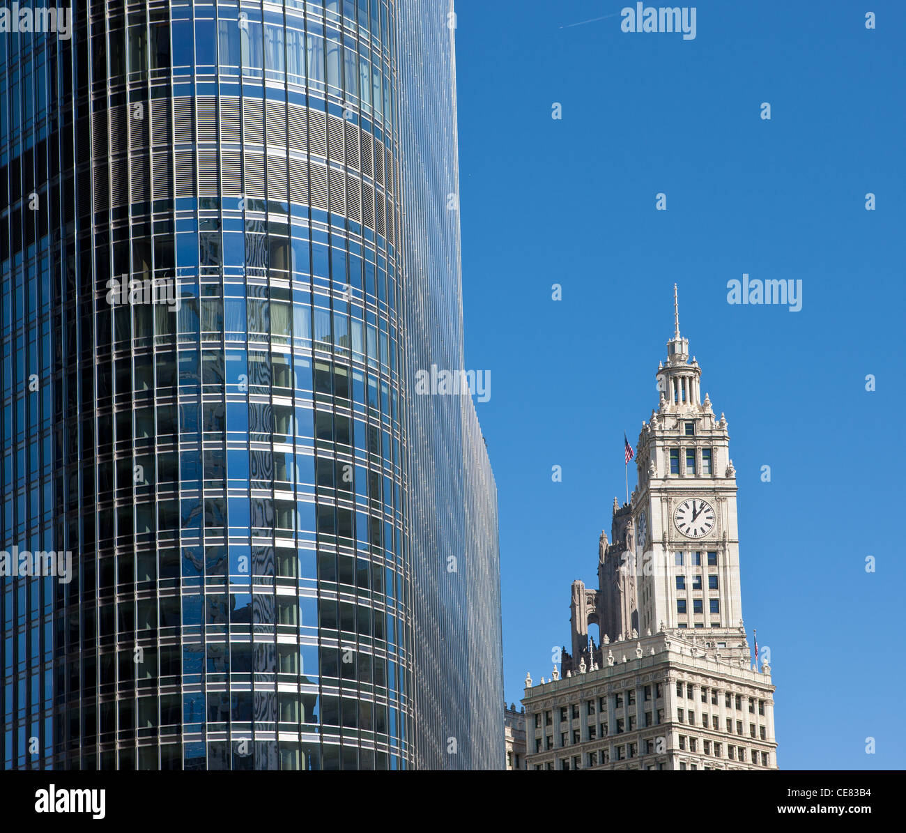 The Wrigley Building and its modern neighbor, Trump Tower, at left, in ...