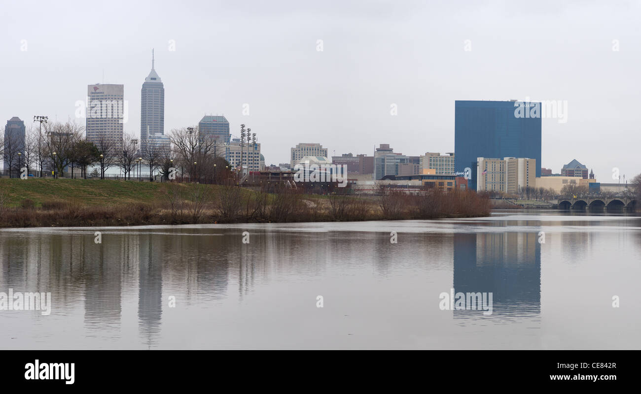 Downtown skyline white river indianapolis hi-res stock photography and ...