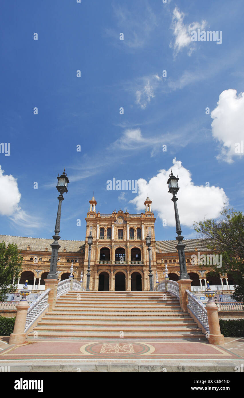 At the exposition building hi-res stock photography and images - Alamy