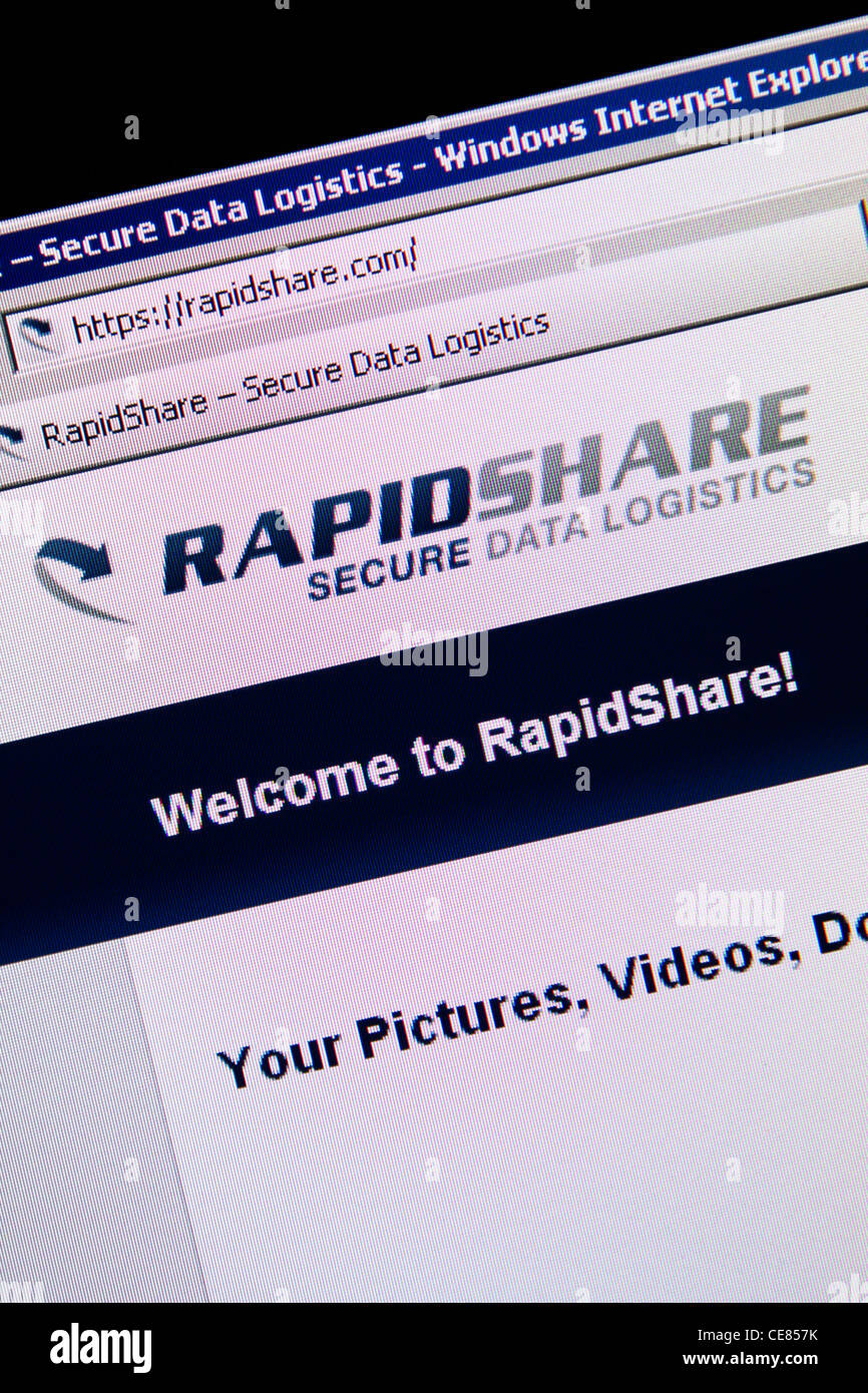 Online file sharing hi-res stock photography and images - Alamy