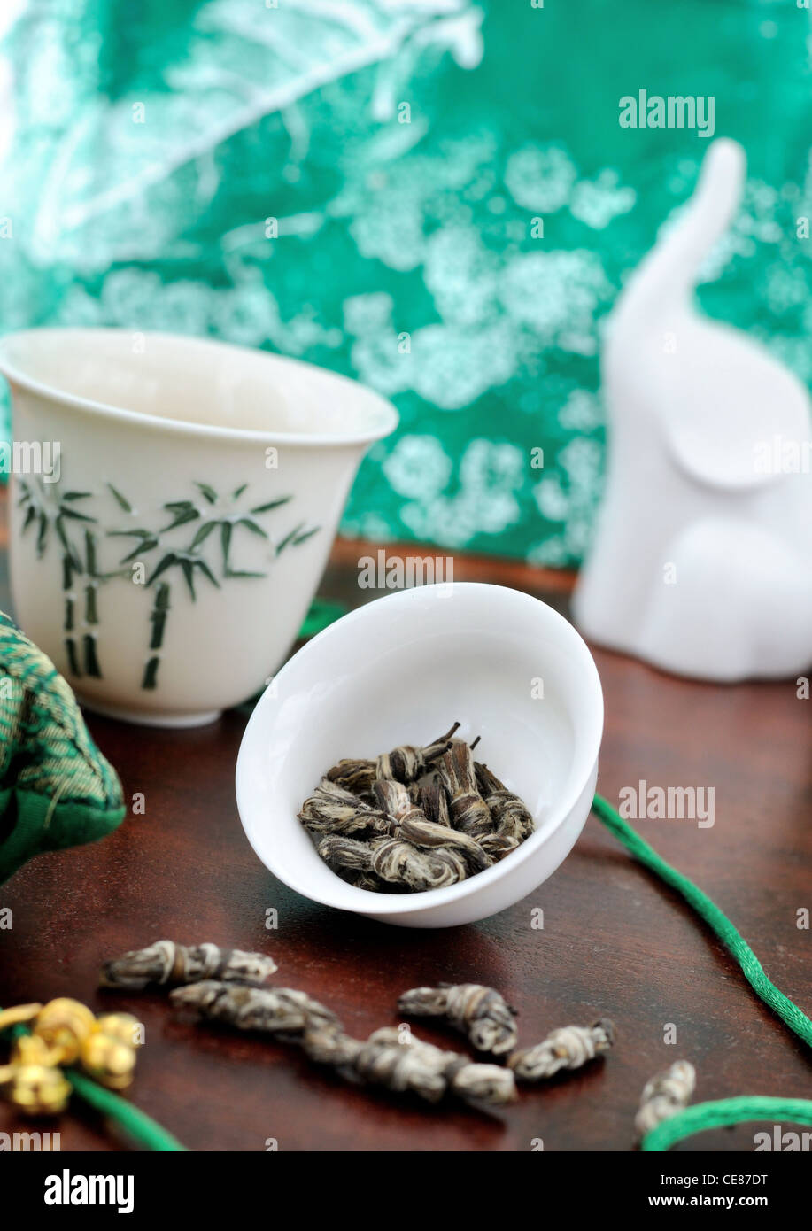 Asian elephant eating tea hi-res stock photography and images - Alamy