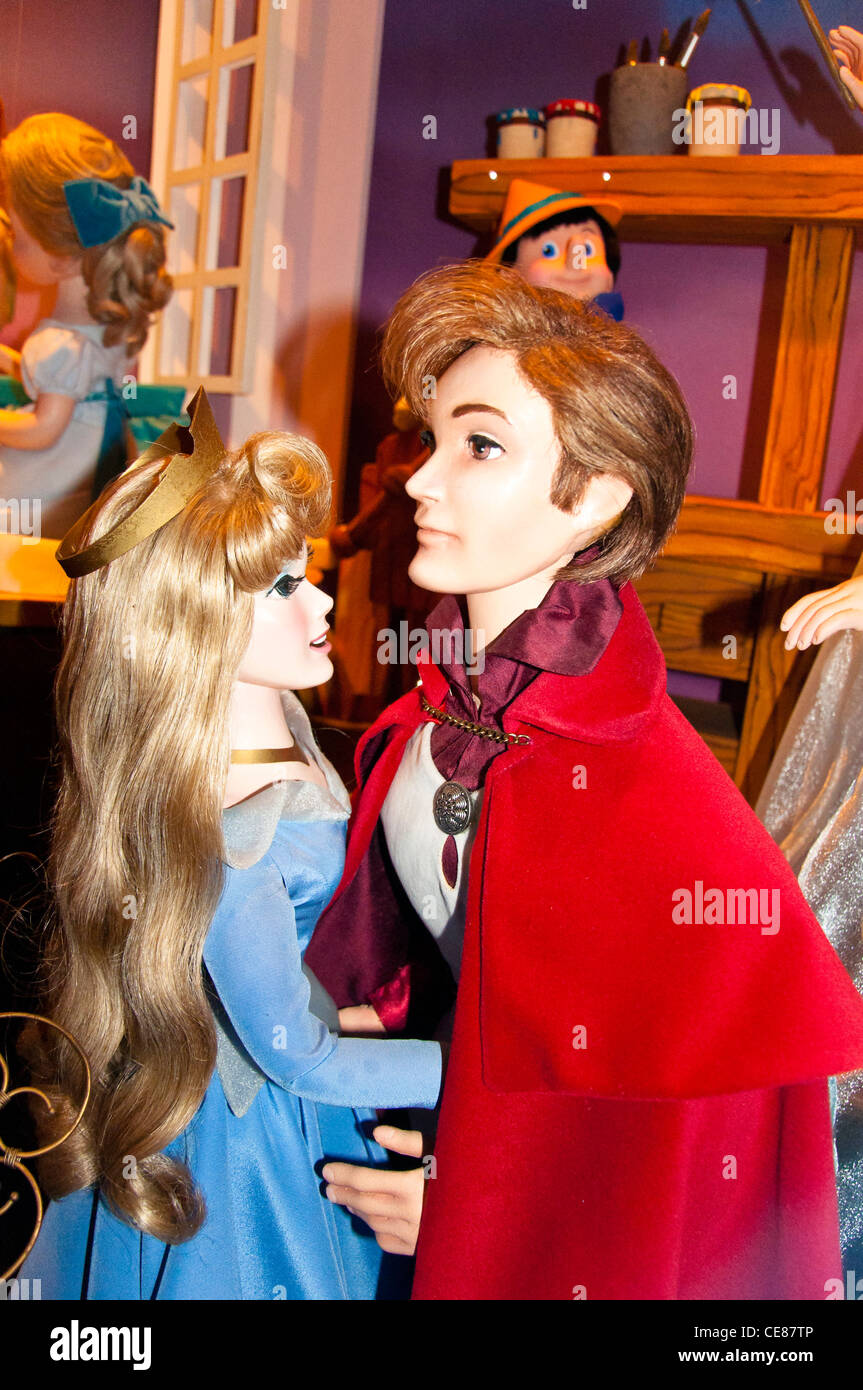 Statue prince princess disneyland park hi-res stock photography and ...
