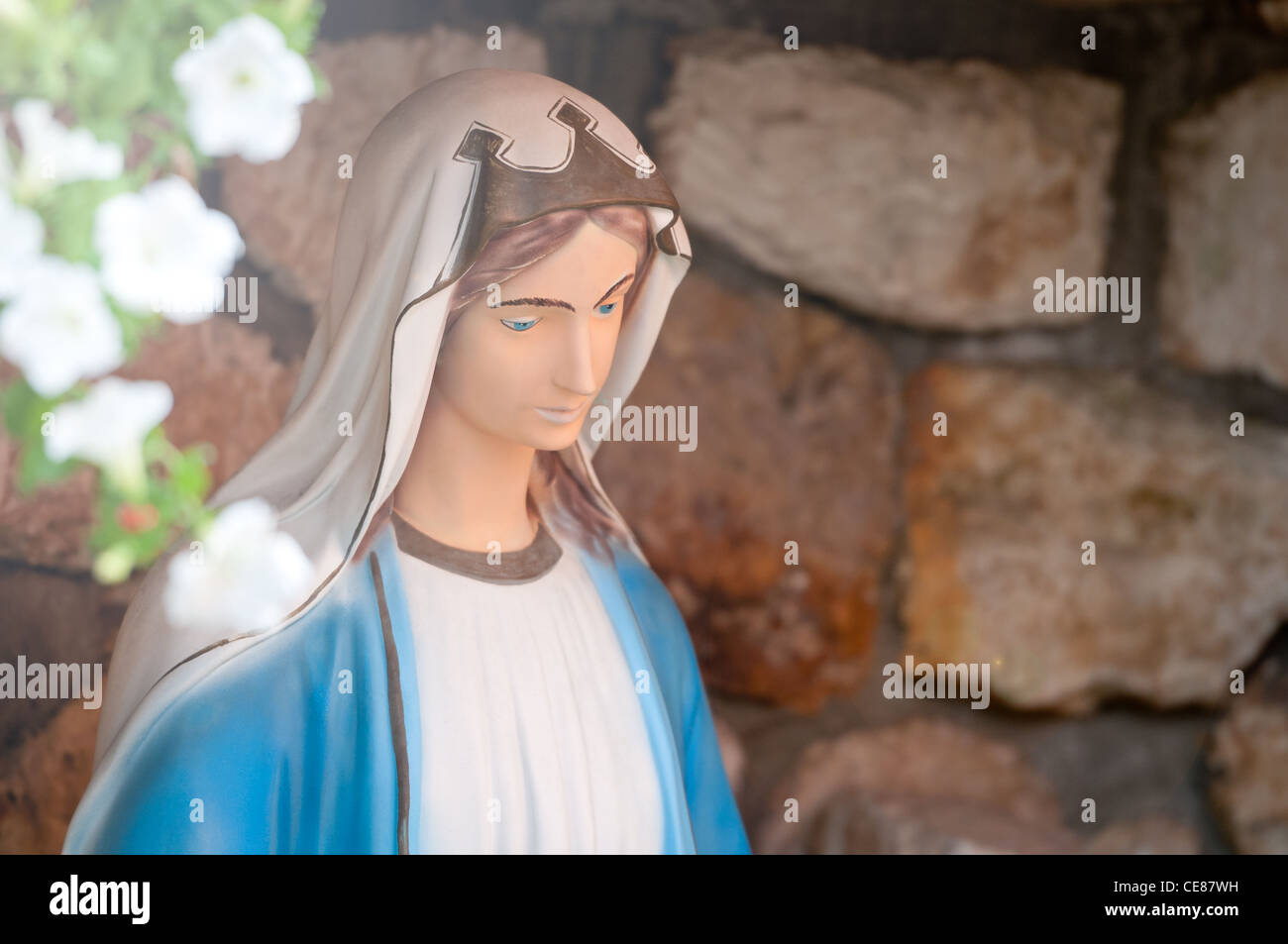 statue of virgin maria Stock Photo - Alamy