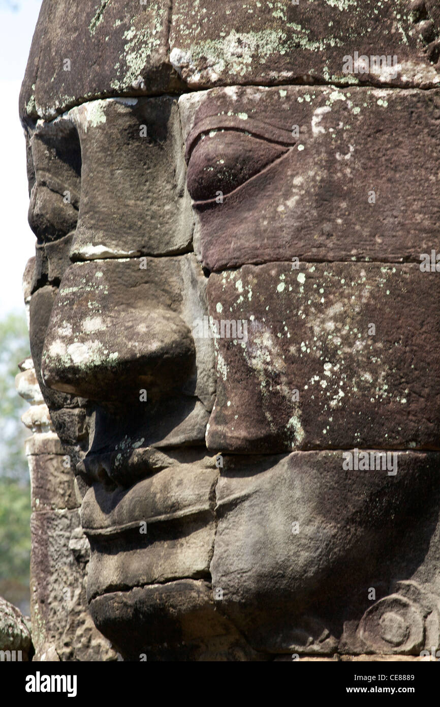 Khmer stone face monument hi-res stock photography and images - Alamy