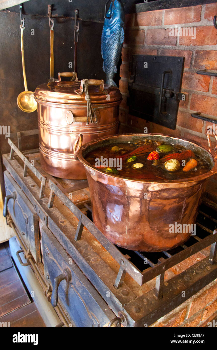 Vintage kitchen with copper pots Stock Photo - Alamy