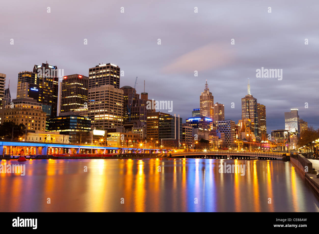 Melbourne skyline hi-res stock photography and images - Alamy