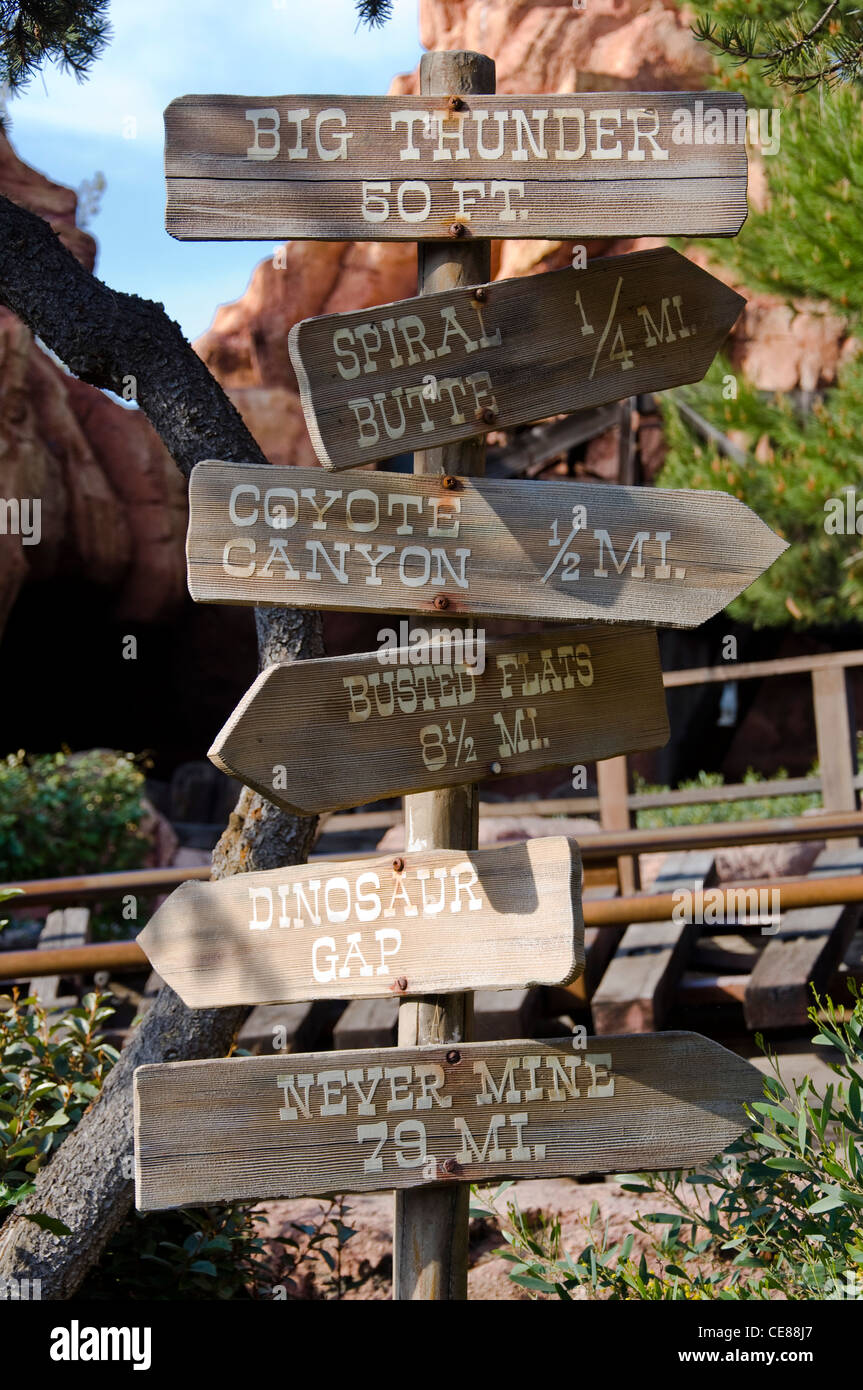 Wooden arrow sign Stock Photo - Alamy