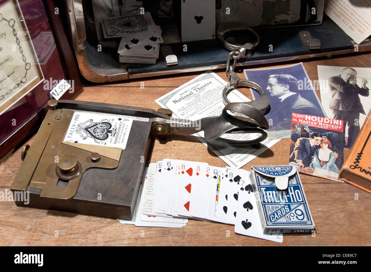 Houdini locker and cards Stock Photo - Alamy
