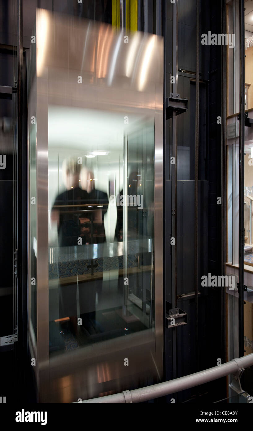 Floors elevator hi-res stock photography and images - Alamy