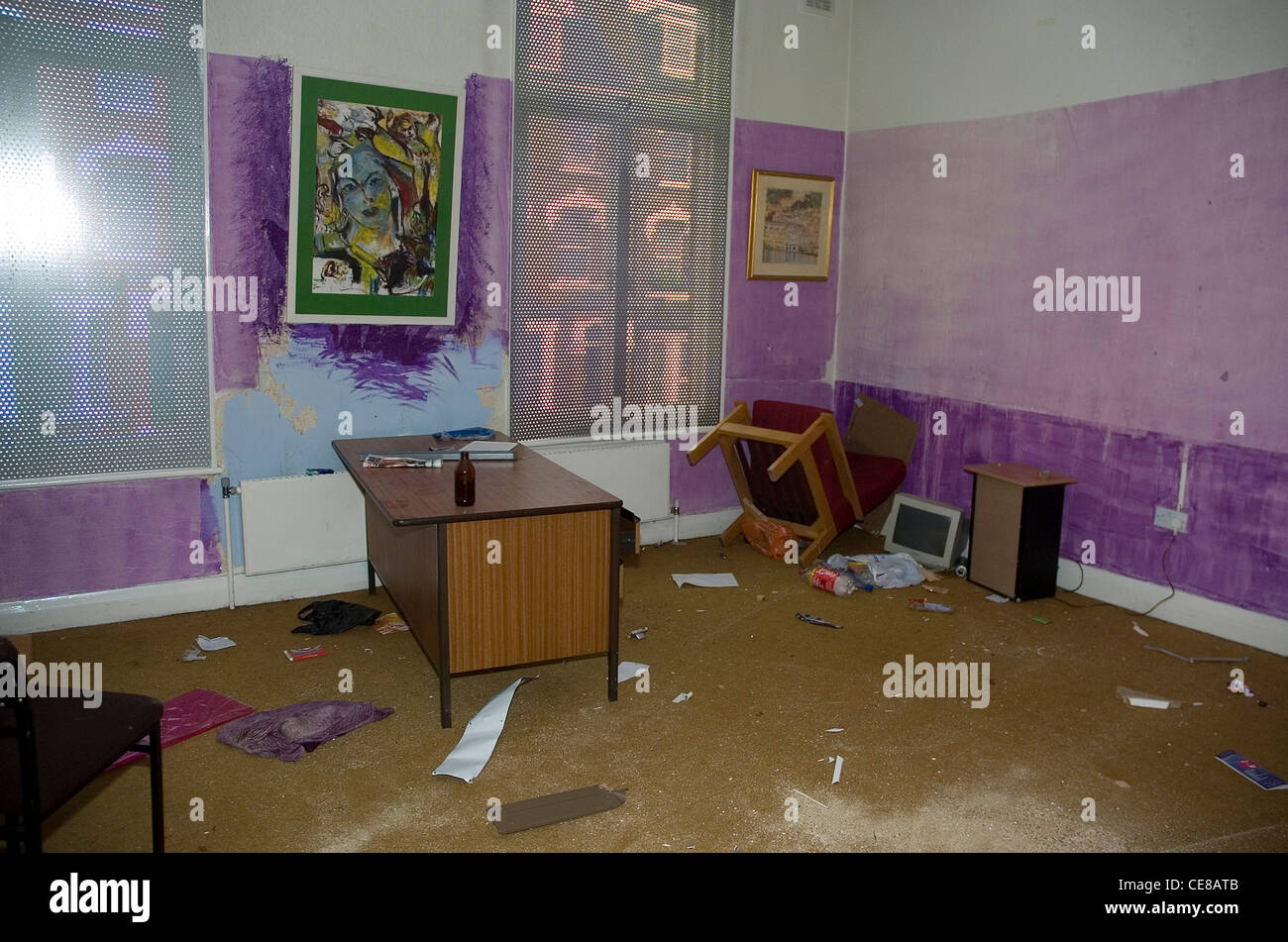 Empty council house hi-res stock photography and images - Alamy