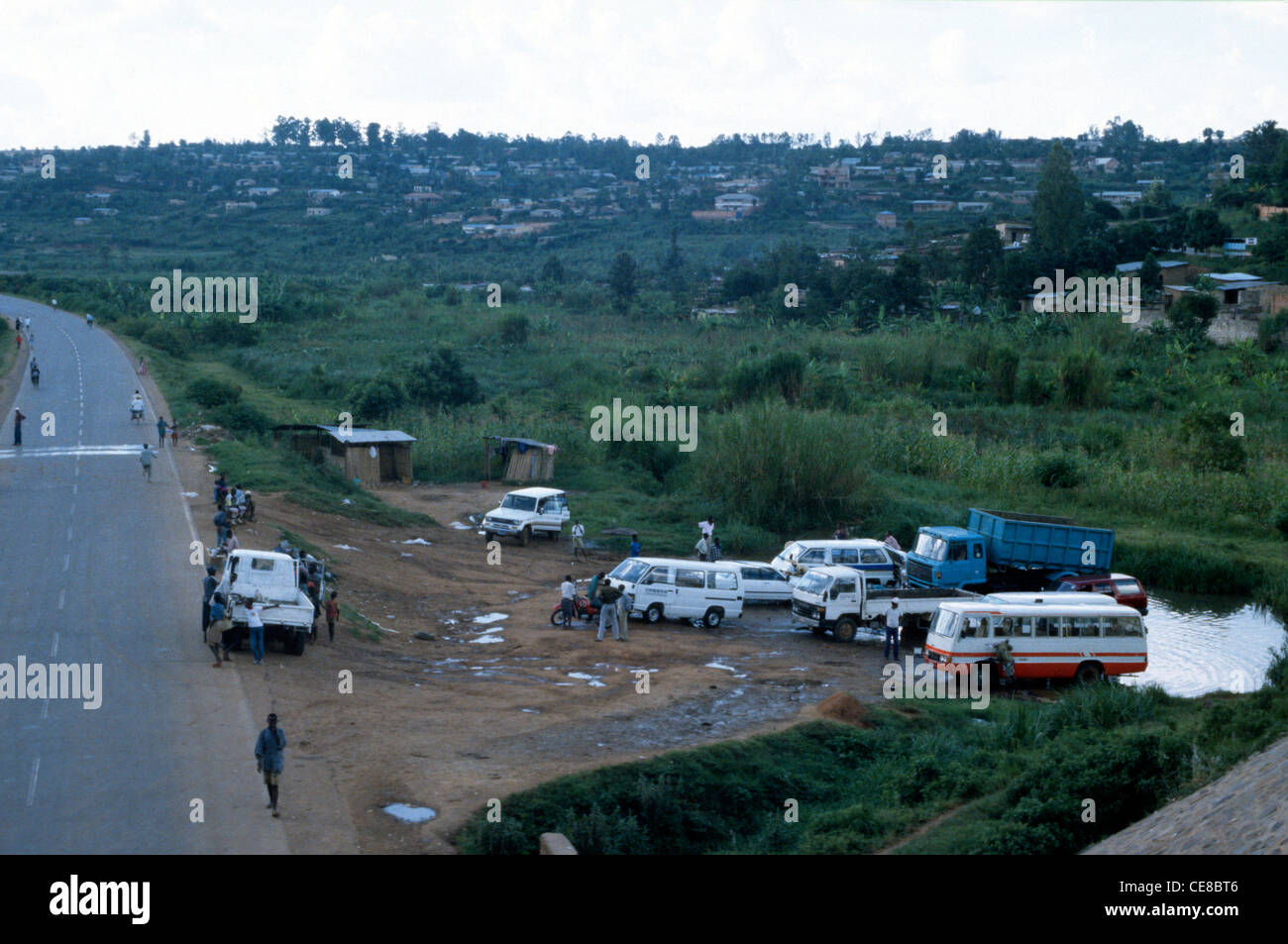 Road-side car wash by a river in Kigali, Rwanda, Africa Stock Photo - Alamy