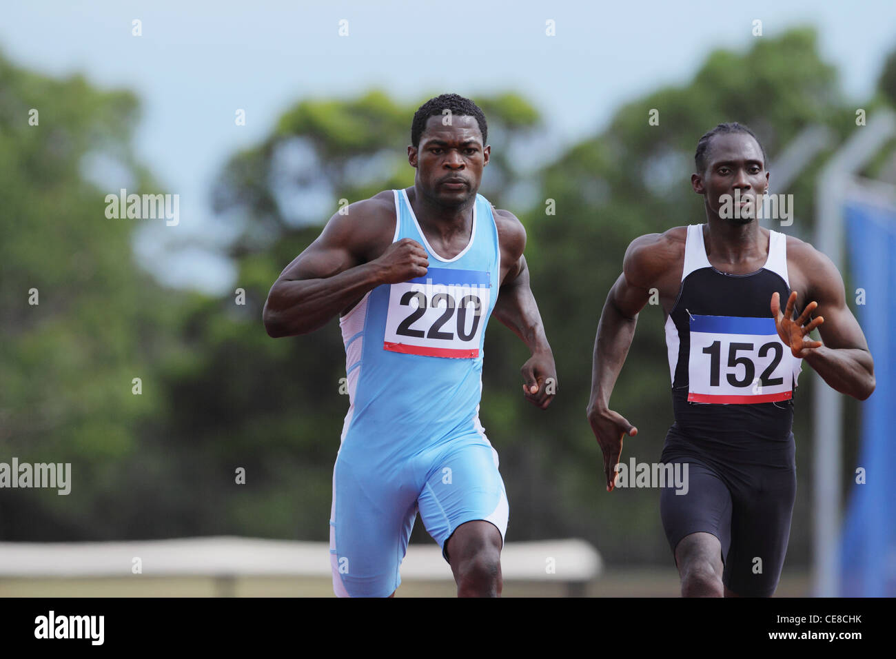 100 meters track hi-res stock photography and images - Alamy