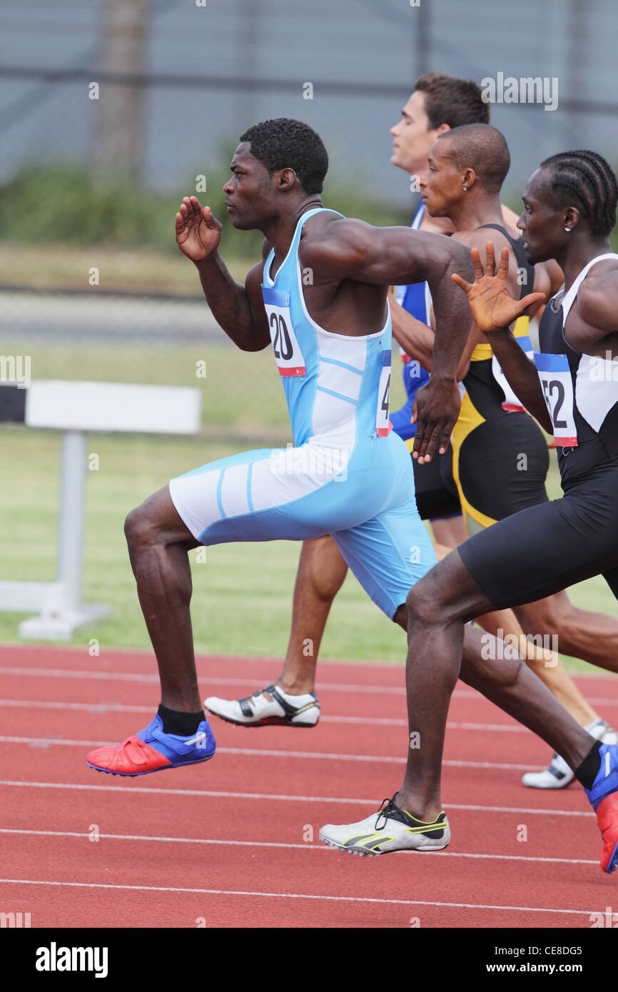 Runners competing in race track hi-res stock photography and images - Alamy