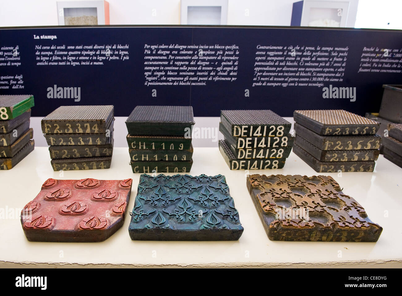 Handblock printing hi-res stock photography and images - Alamy