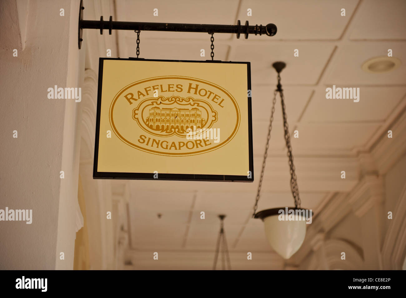 Raffles Hotel Sign, Singapore Stock Photo - Alamy