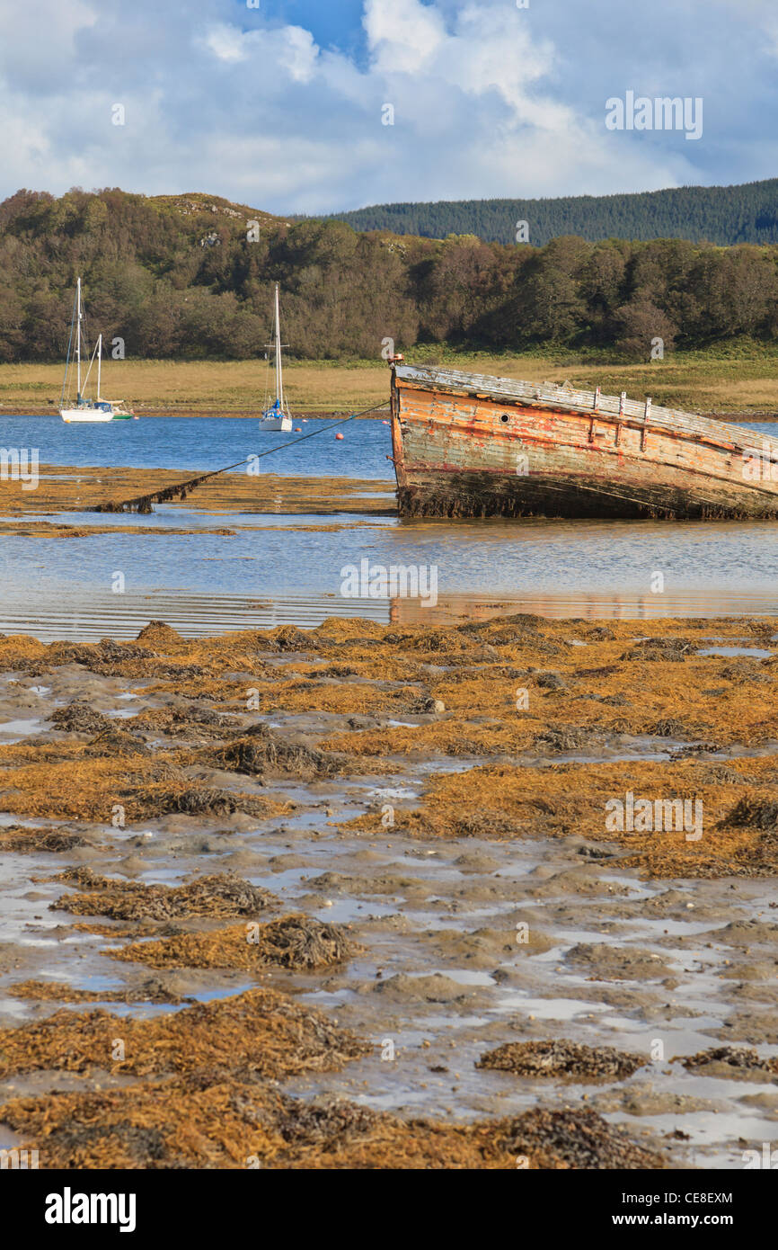 Wooden ship wreck rotten hi-res stock photography and images - Alamy