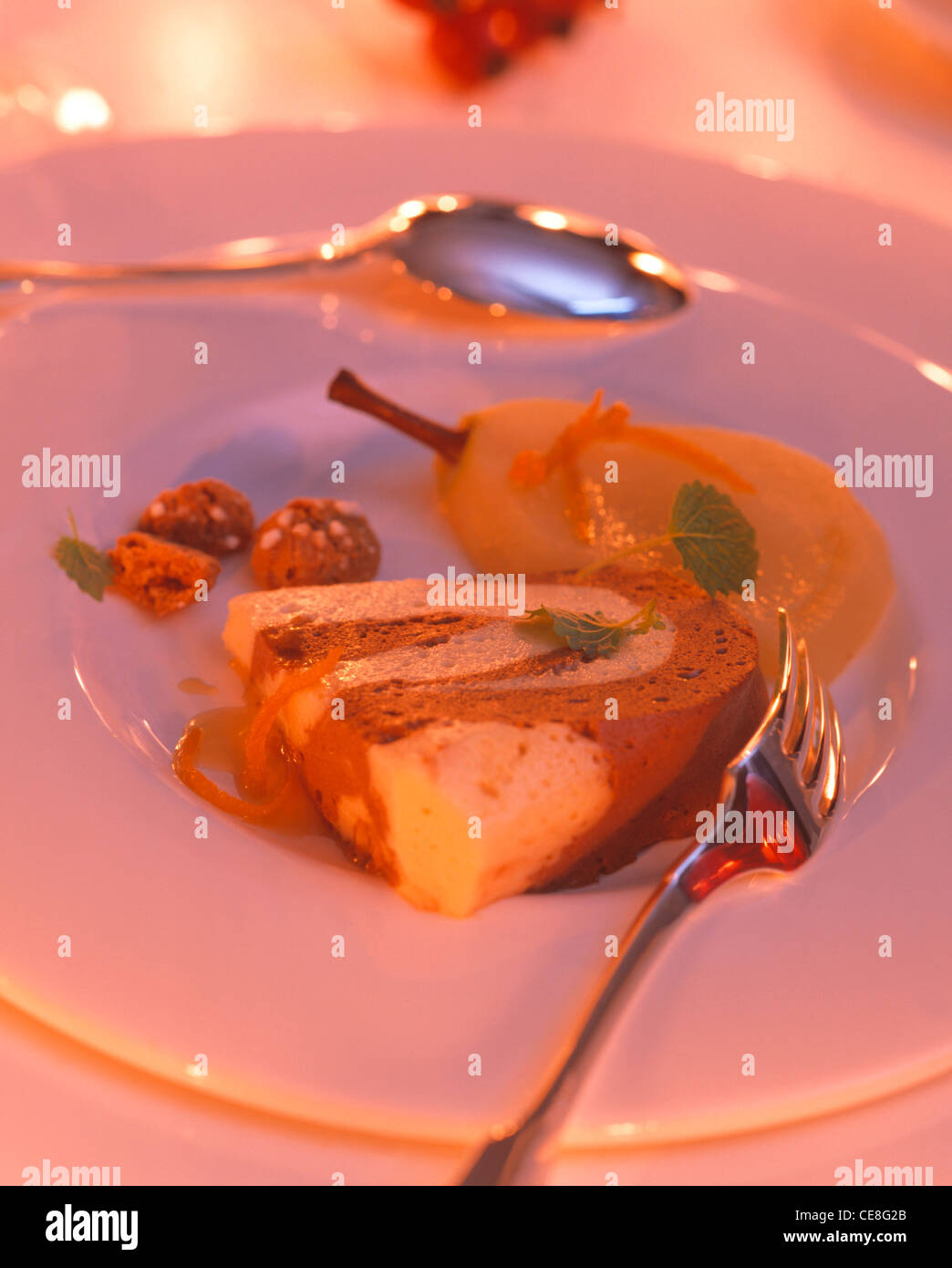 Ring cake form hi-res stock photography and images - Alamy