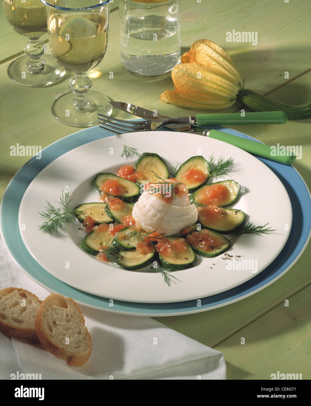 Steamed courgettes hi-res stock photography and images - Alamy