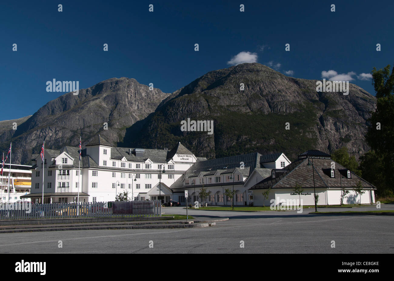 Quality hotel hi-res stock photography and images - Alamy