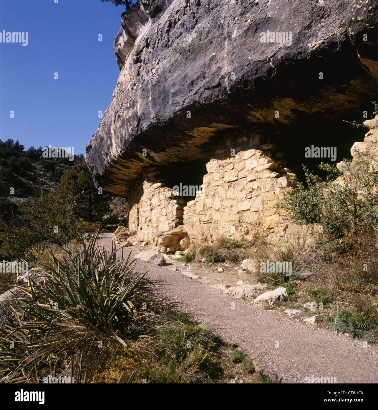 ARIZONA - Ancient cliff dwellings at Walnut Canyon National Monument ...