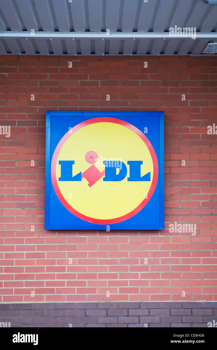Lidl Logo Stock Photos & Lidl Logo Stock Images - Alamy