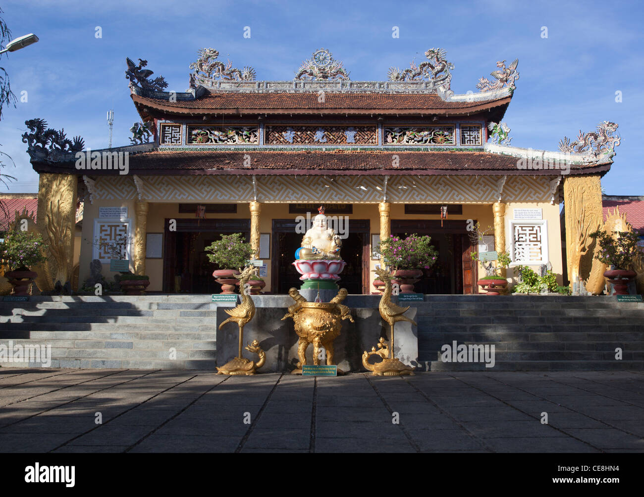 Linh Quang Temple Stock Photo - Alamy