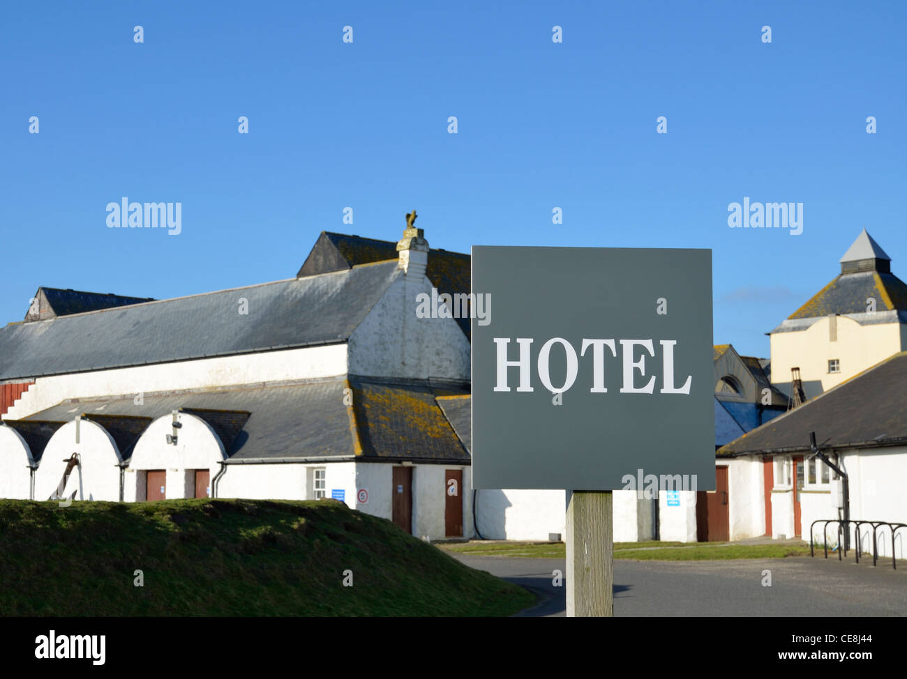 Hotel sign hi-res stock photography and images - Alamy
