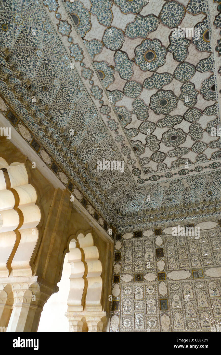 The Jai Mandir, in the Diwan-i-Khas (Hall of Public Audience), inside ...