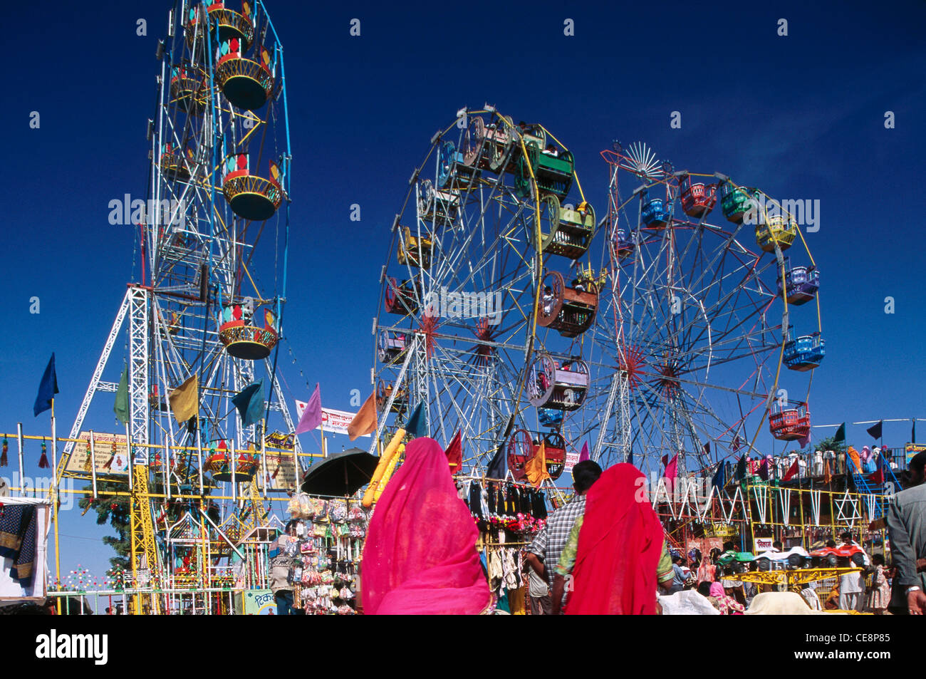 AAD 81144 : giant wheels in Pushkar indian fair near ajmer rajasthan ...