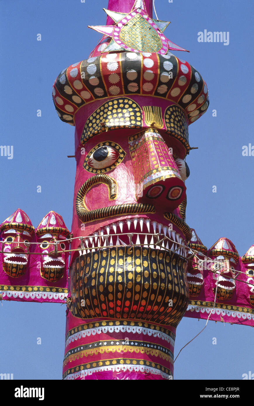 Ravan effigy statue hi-res stock photography and images - Alamy