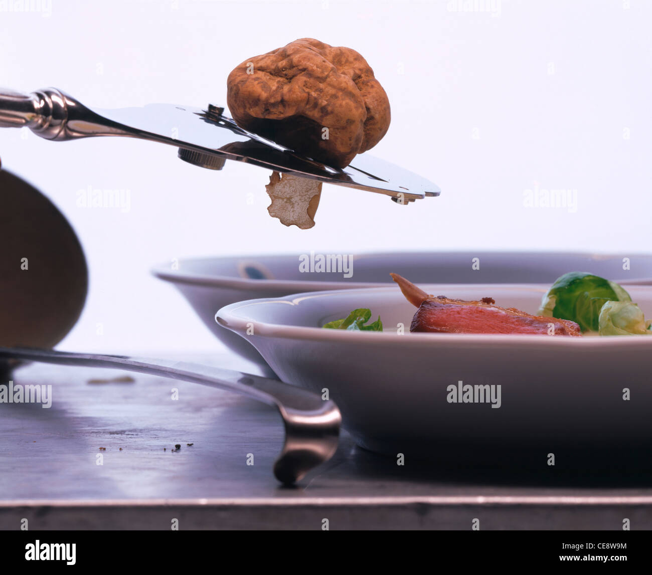 Whole truffle on a planer hi-res stock photography and images - Alamy