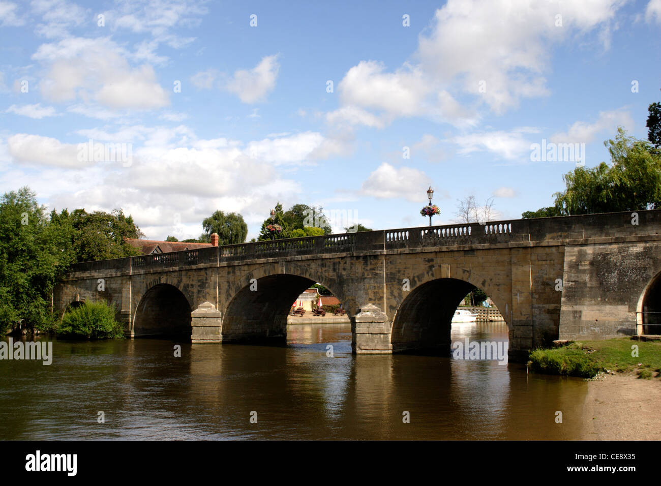 Wallingford bridge hi-res stock photography and images - Alamy