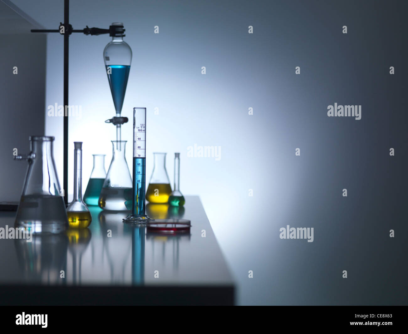 Lab benches hi-res stock photography and images - Alamy