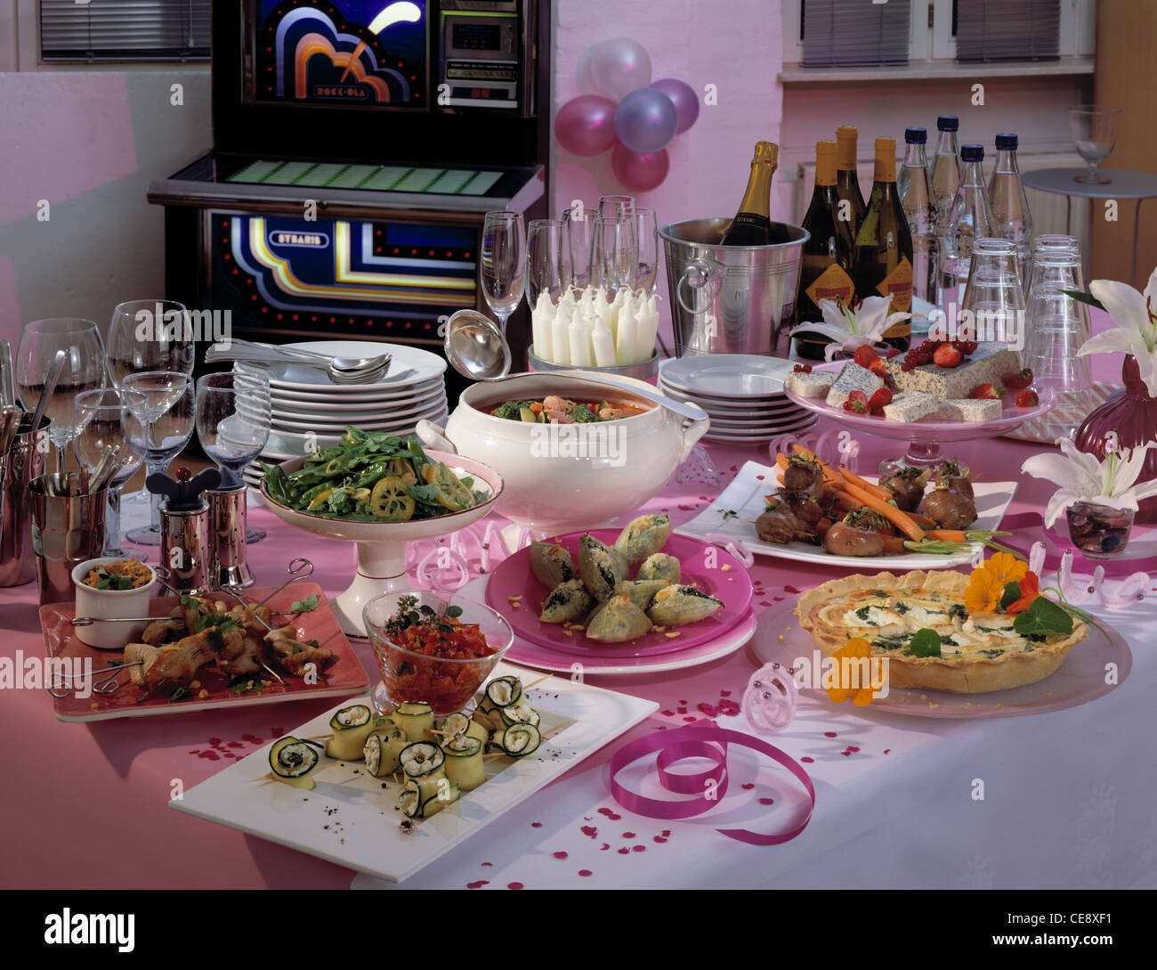 Tableau: Party - buffet / carneval Stock Photo - Alamy