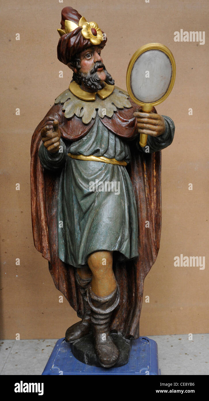 The Vain Man - the statue from the unique 600-year-old astronomical ...
