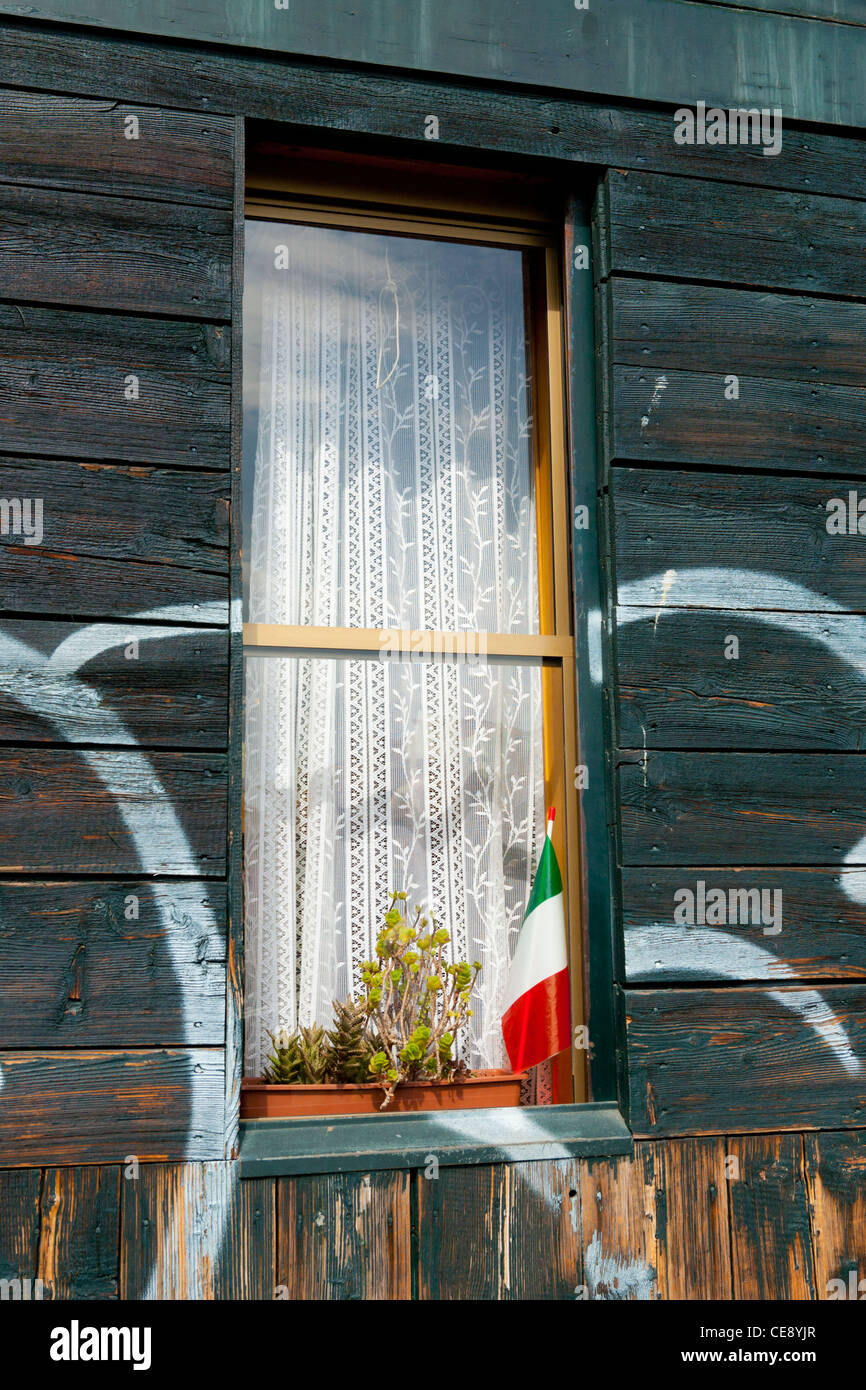 Window Architecture in the romantic city of Venice, Italy Stock Photo ...