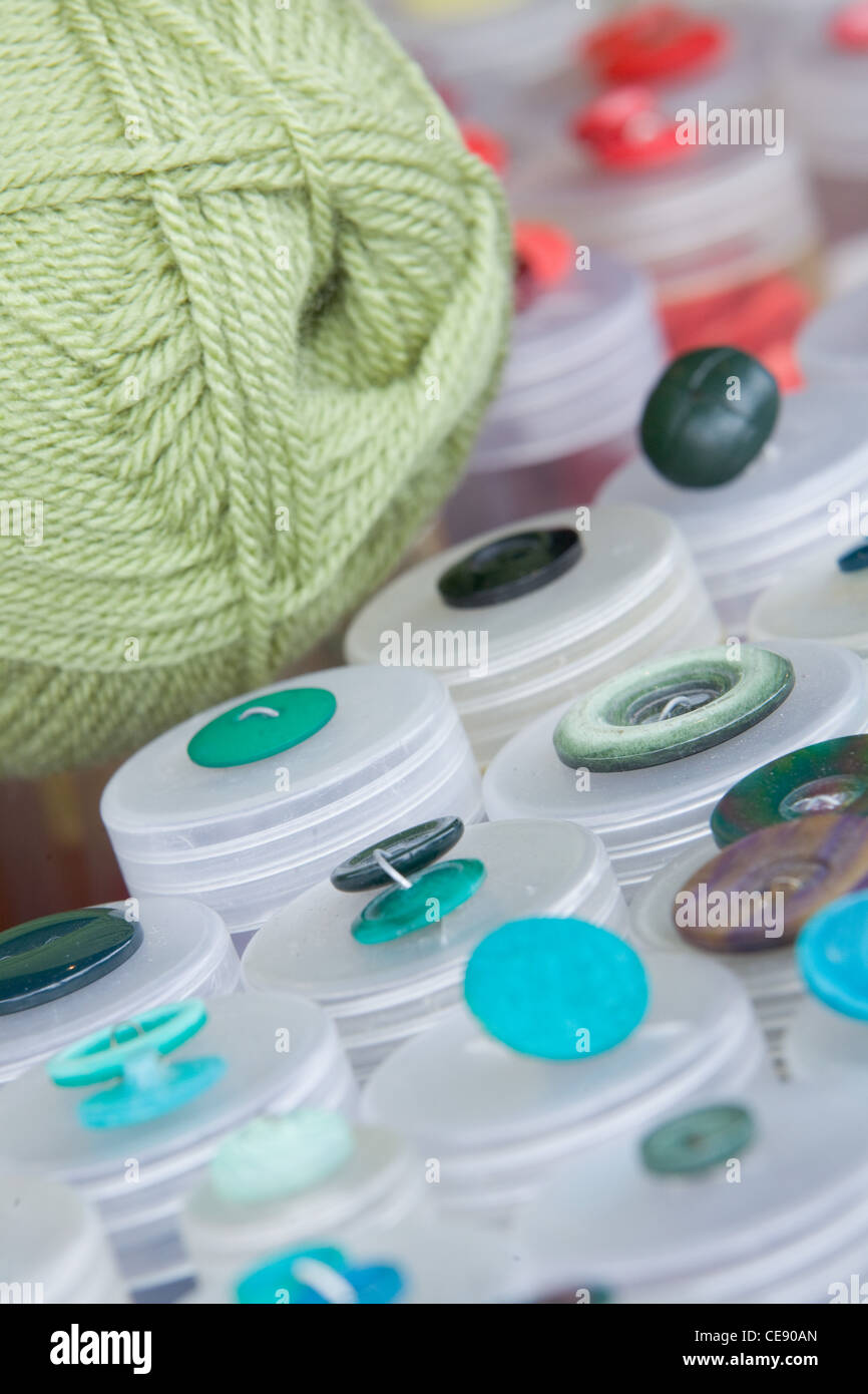 Knitting wool in market stall hi-res stock photography and images - Alamy