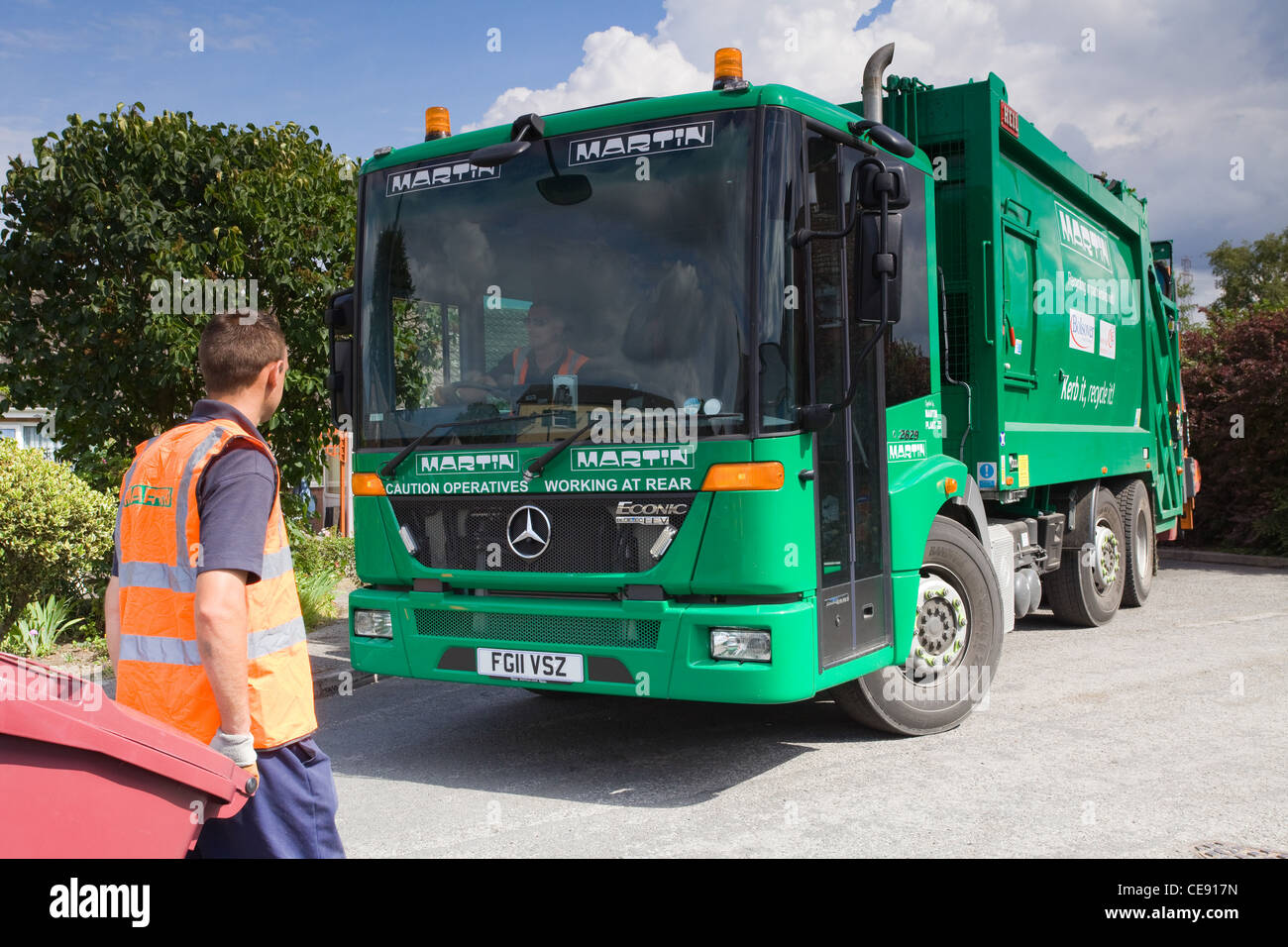 Rubbish collection hi-res stock photography and images - Alamy