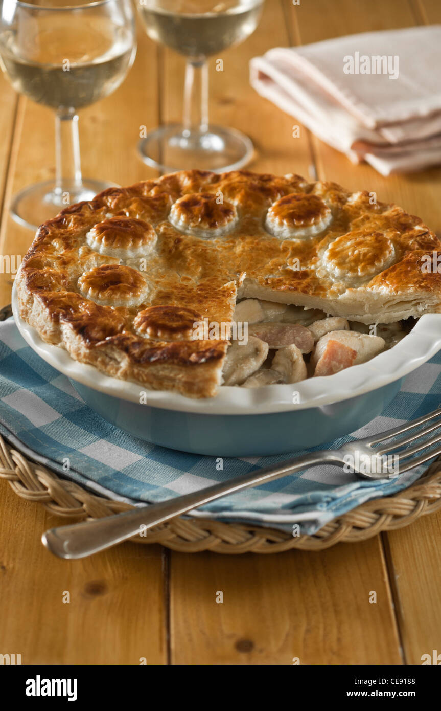 Chicken pie hi-res stock photography and images - Alamy