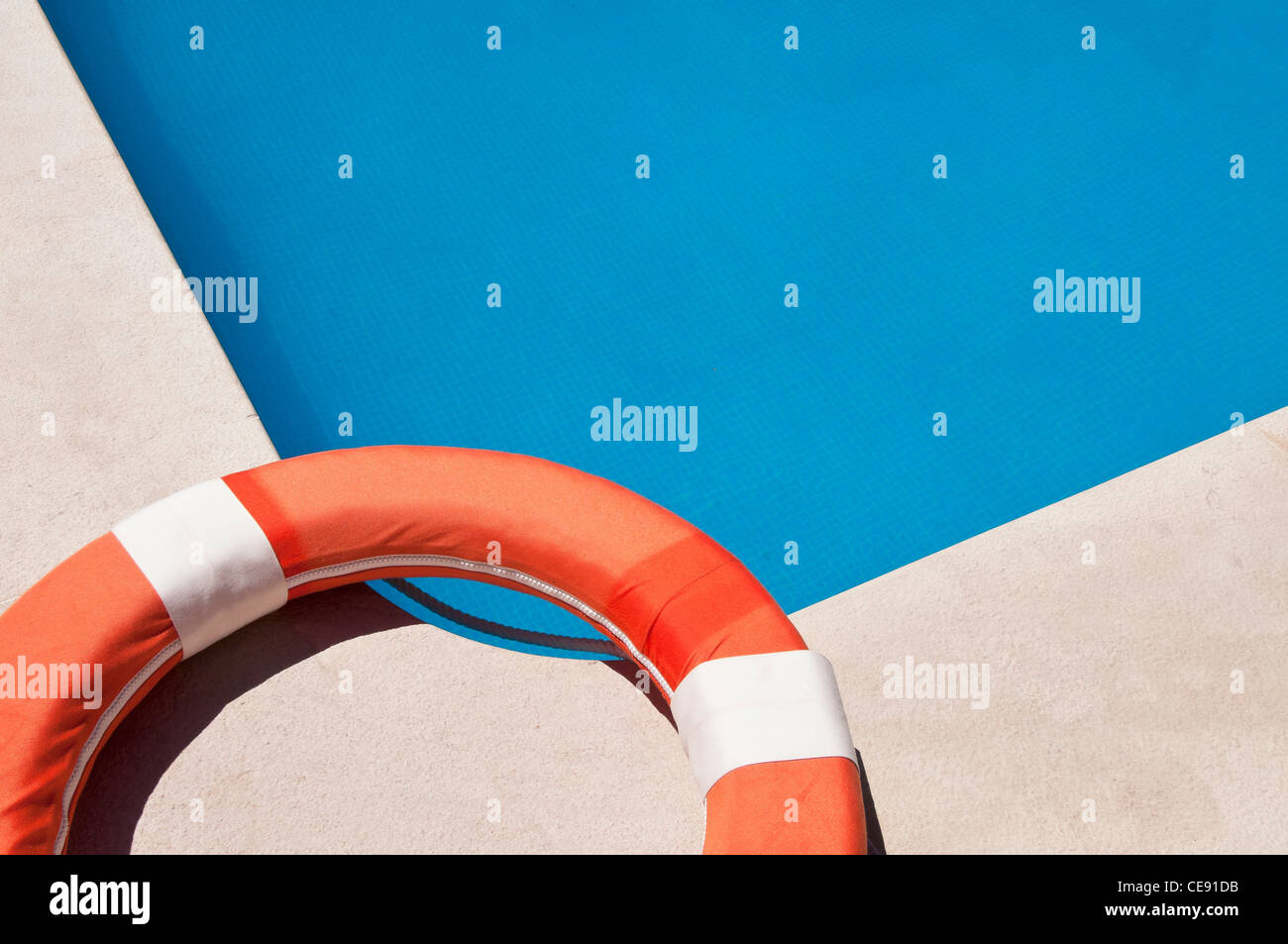 Life saver swimming pool hi-res stock photography and images - Alamy
