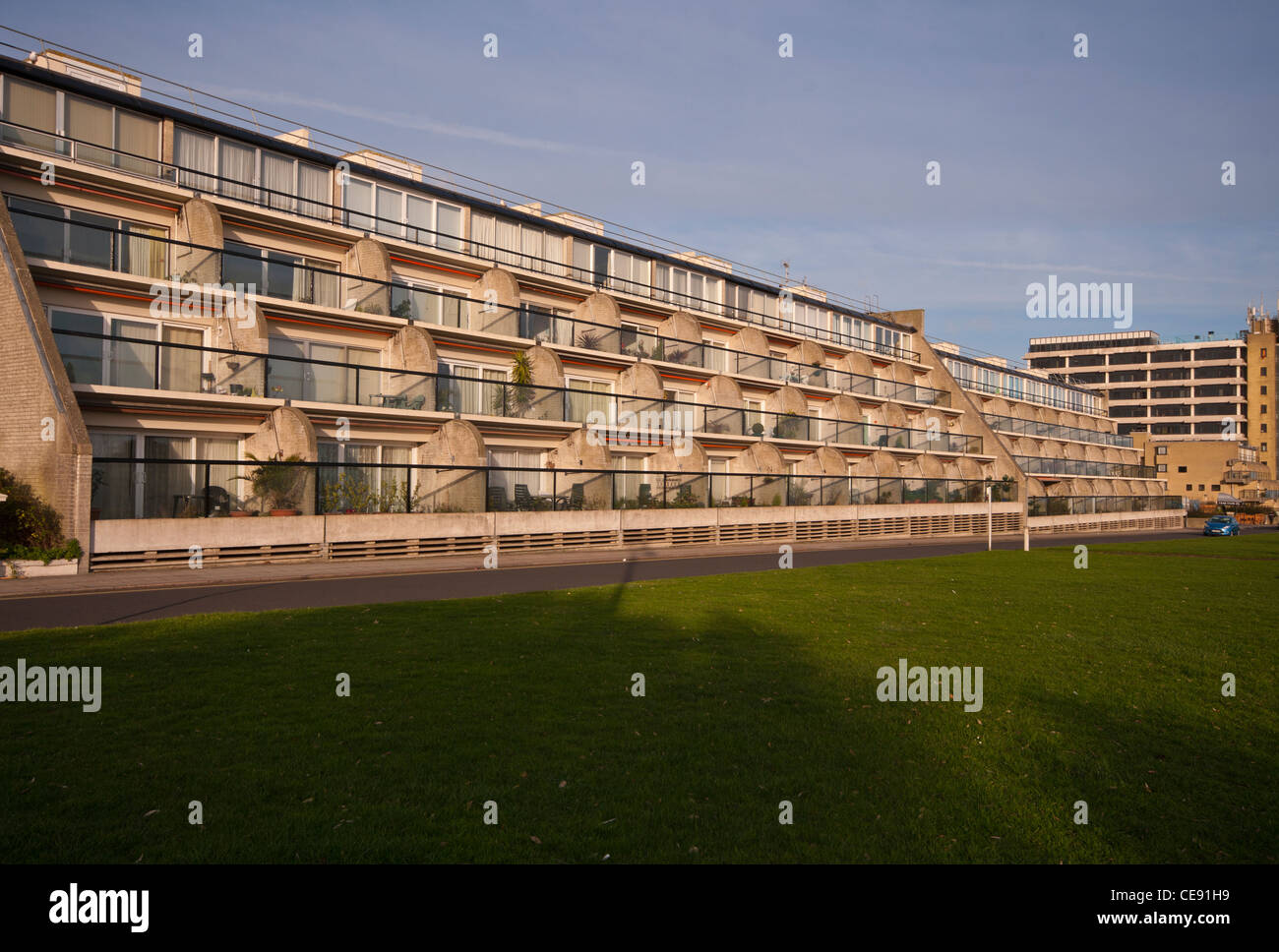 Housing Block Of Maisonettes Stock Photo - Alamy