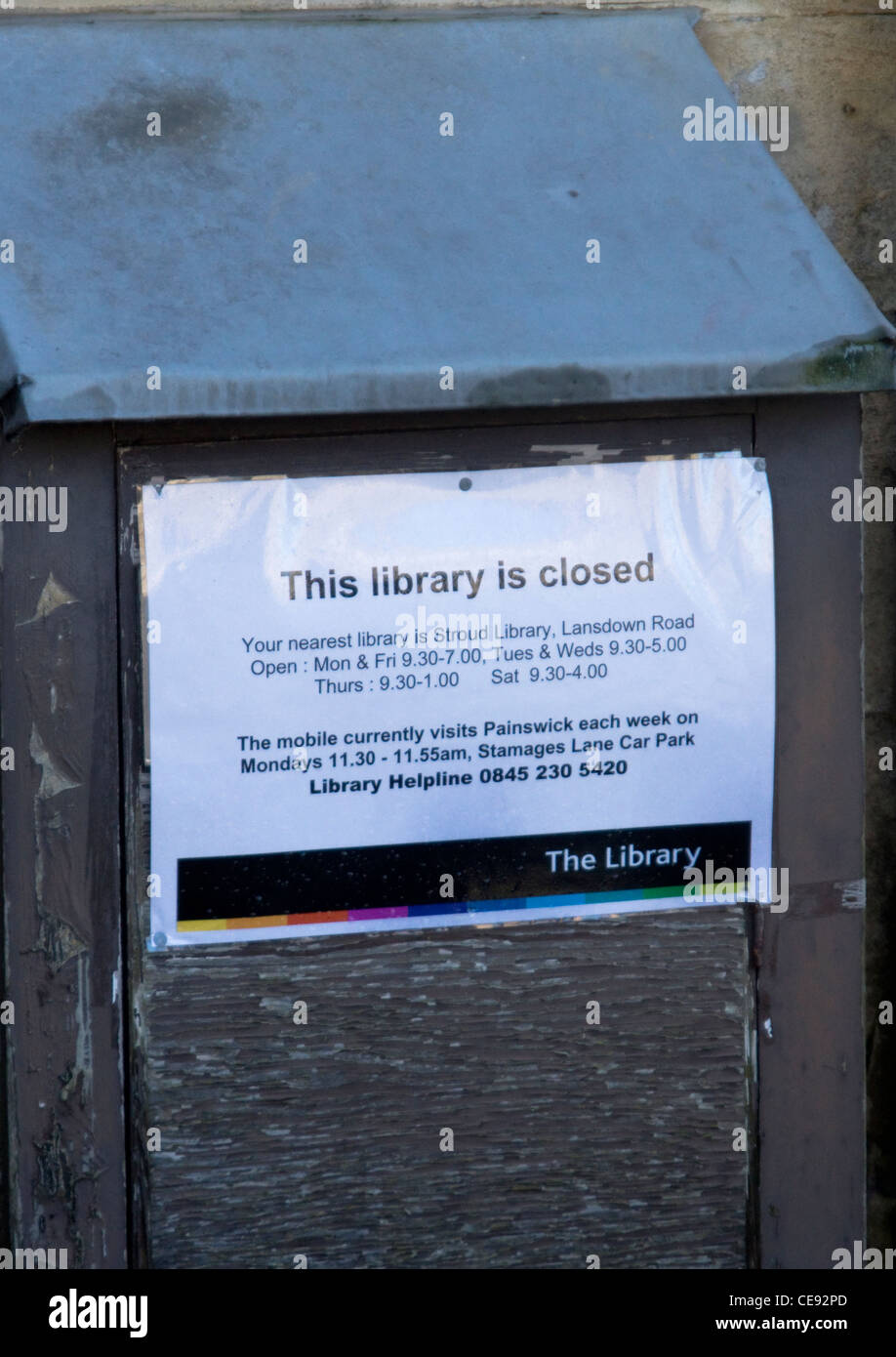 Closed library sign hi-res stock photography and images - Alamy