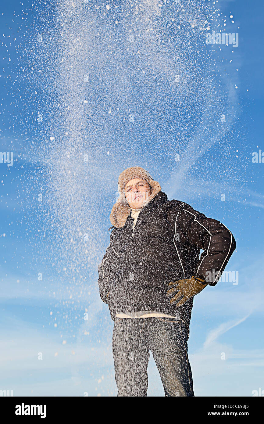 Man in the snow hi-res stock photography and images - Alamy