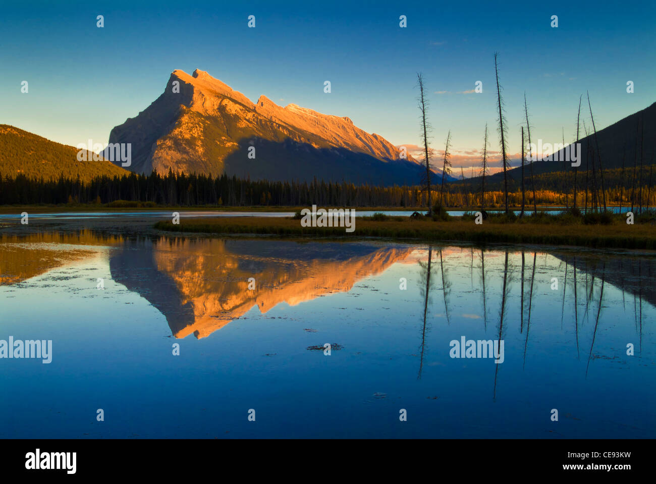 Canadian icon hi-res stock photography and images - Alamy