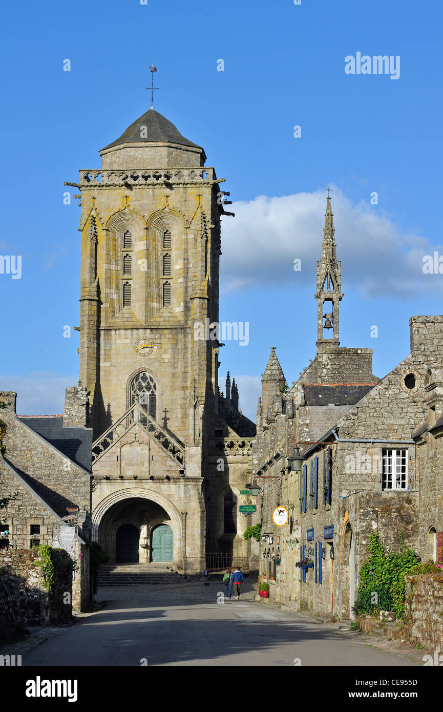 Old picturesque houses and the Saint Ronan church at Locronan ...